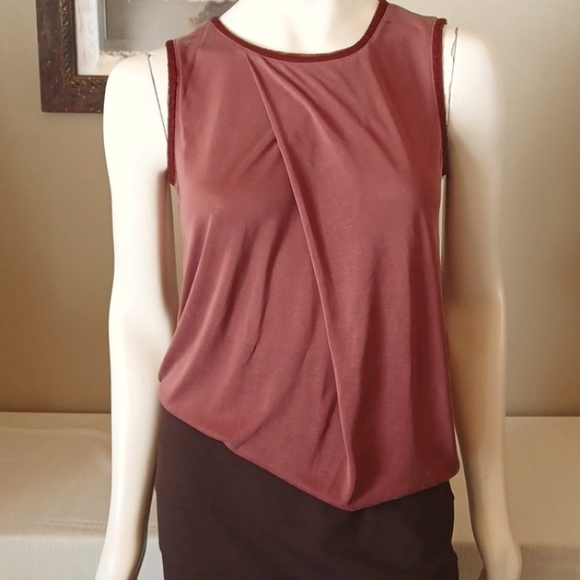 Simply Vera Vera Wang | Tops | Sz S Silky Diagonal Pleat Tank By Simply ...